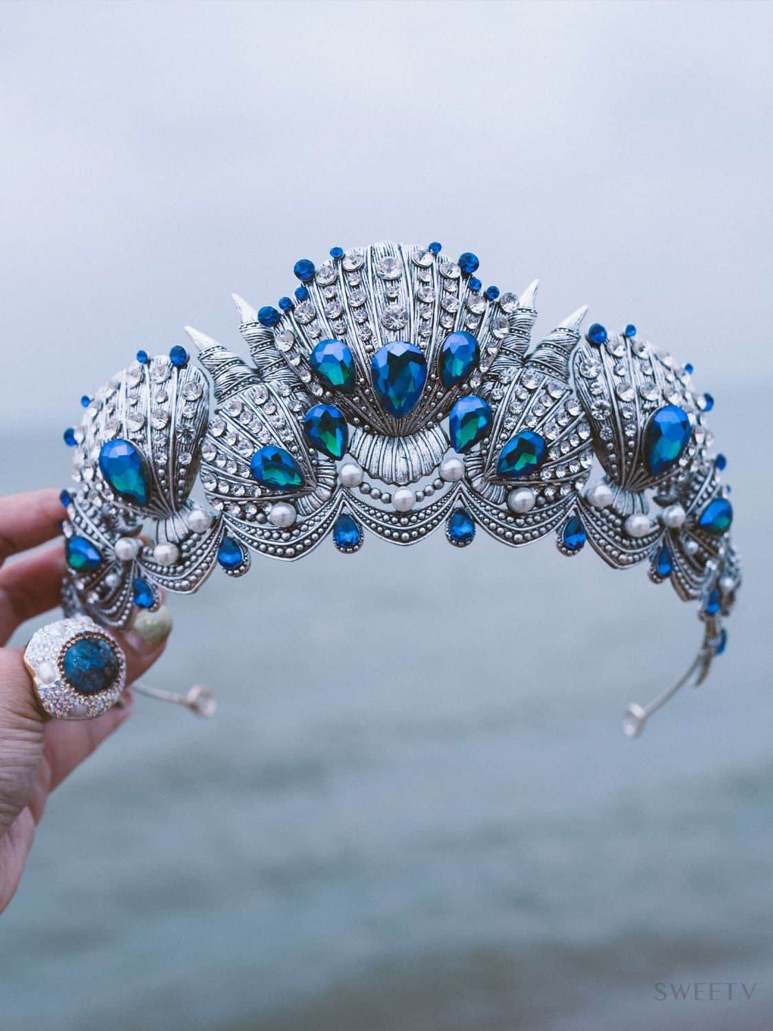 10 Cosplay Crown Ideas You Should Definitely Try! - The Senpai Cosplay Blog